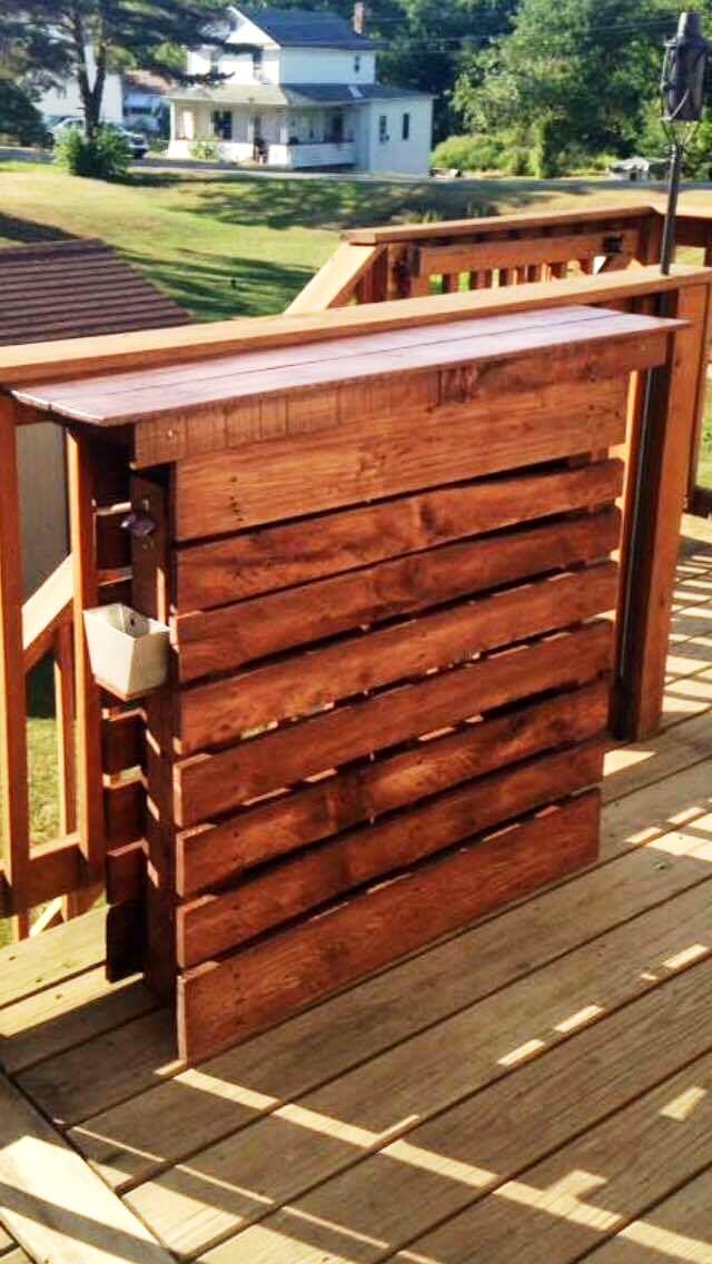 Easy Made Pallet Bar Table - Easy Pallet Ideas