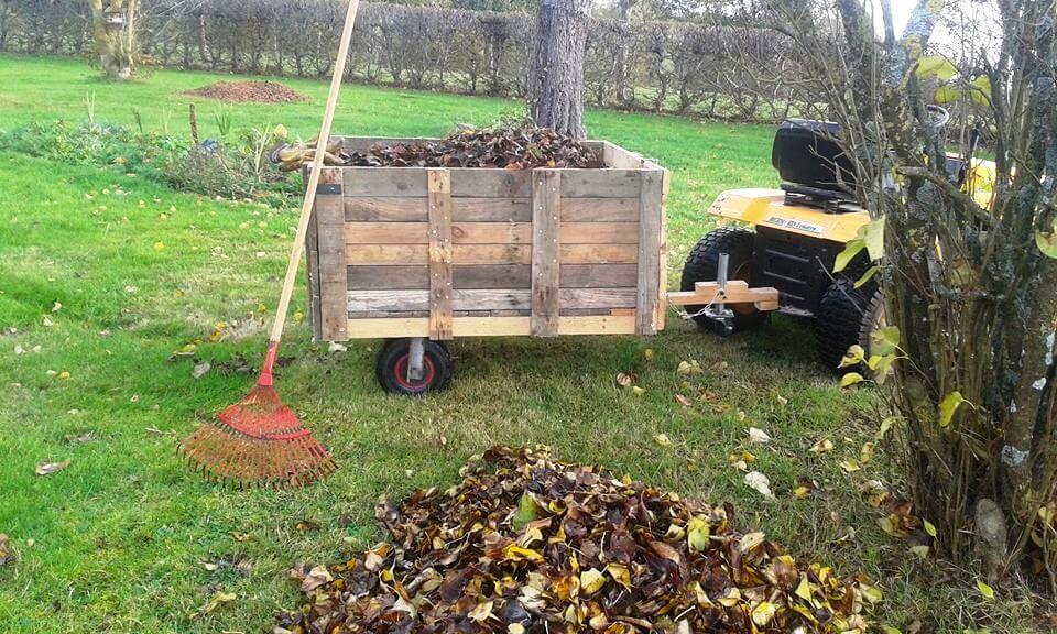 Pallet Garden Trash Cart - Easy Pallet Ideas